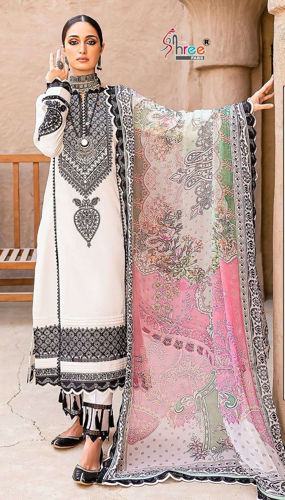 Shree Fabs S-791 White Semi Stitched Heavy Organza Embroidery Pakistani ...